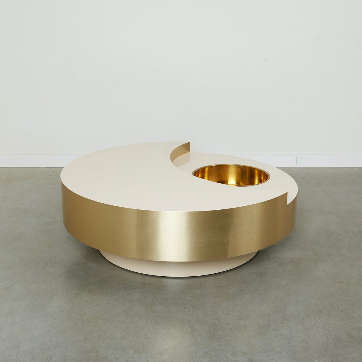 Revolving coffee table by Willy Rizzo, 1970s – INDUBIO